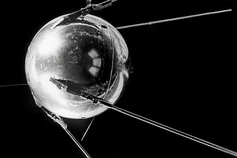 Sputnik 1 | IDIS